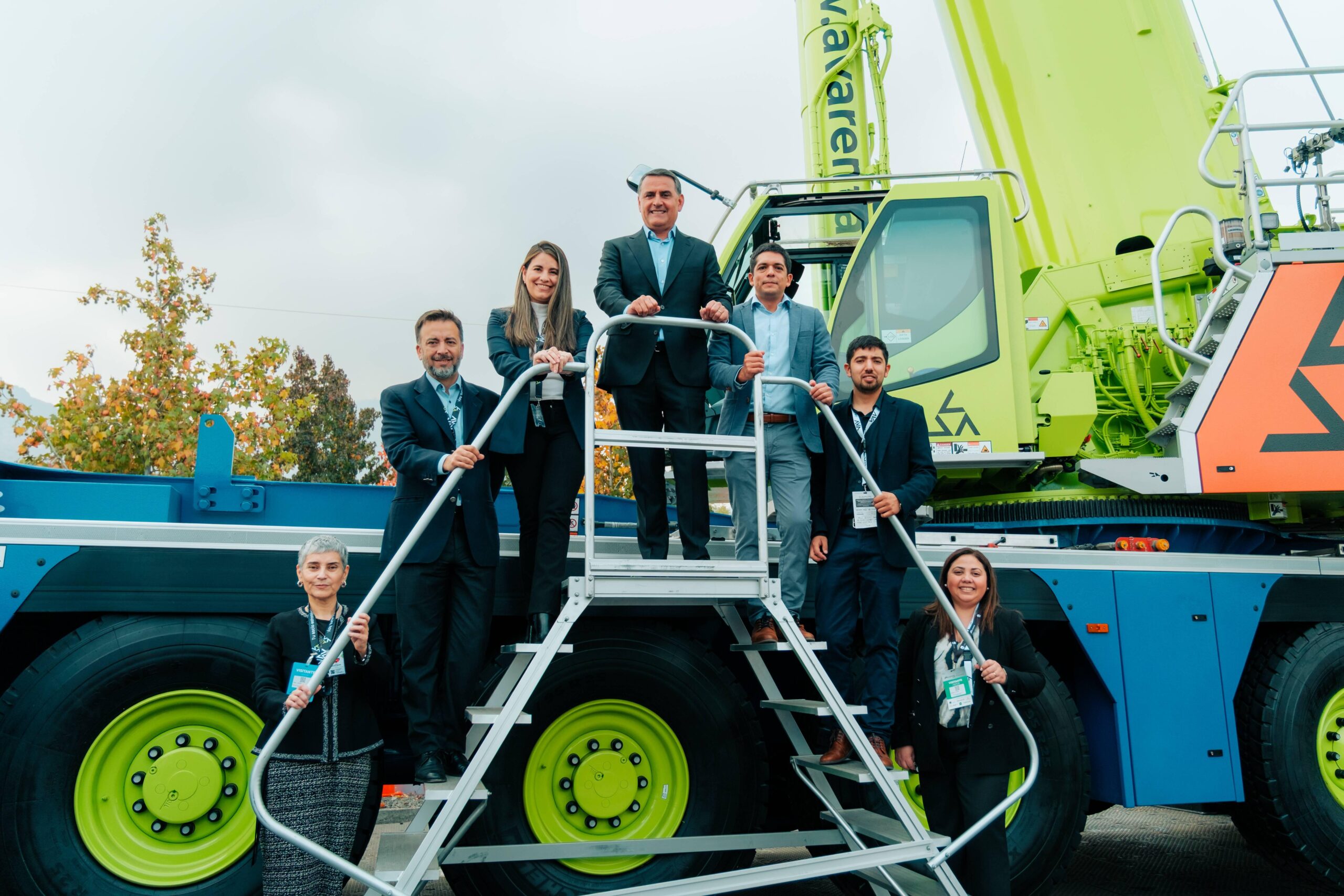 Orgullo AVA: Nueva grúa móvil en nuestras filas - AVA Montajes